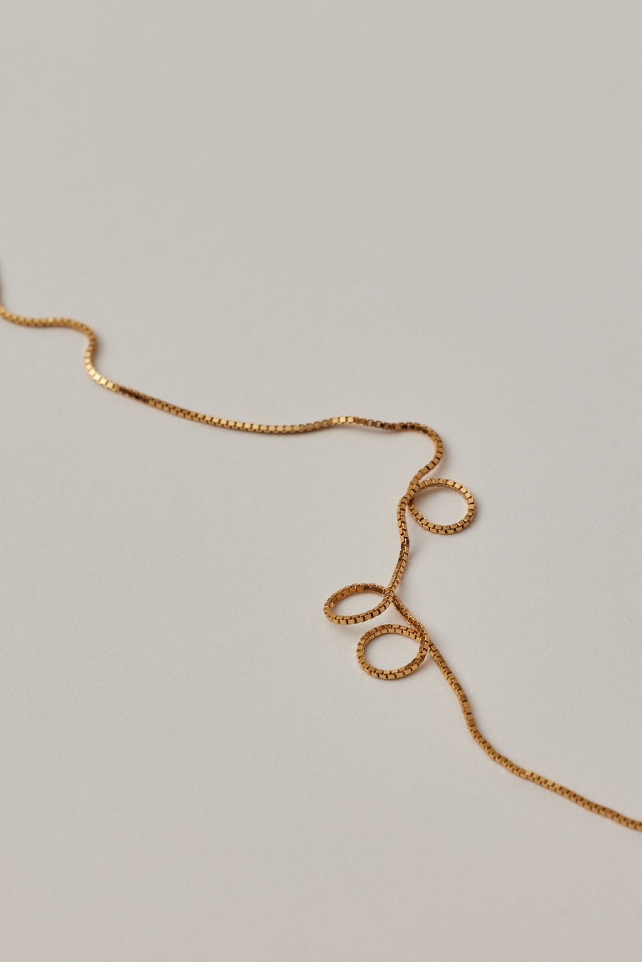 Vintage gold Box chain short